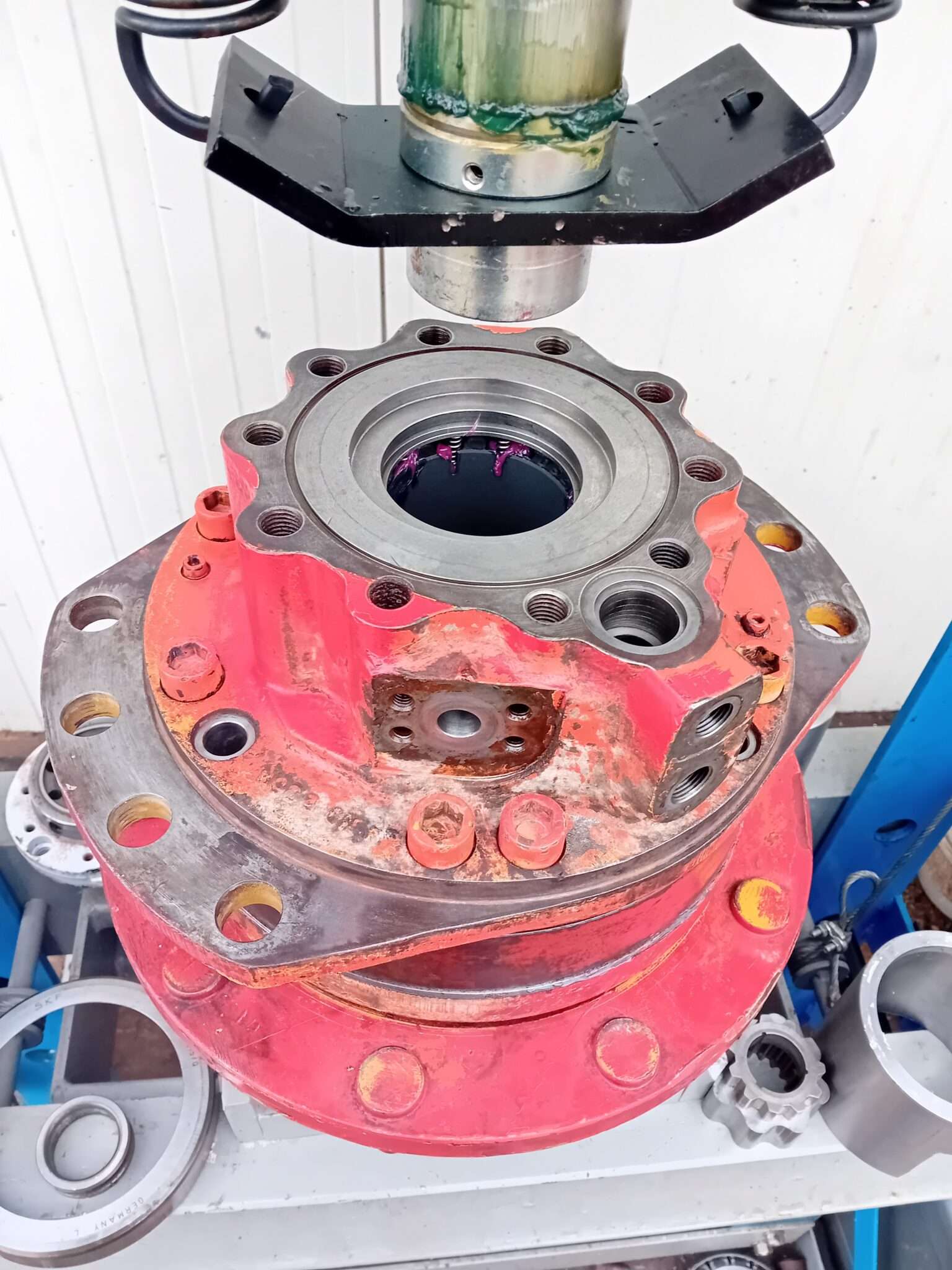 SERVICE POCLAIN HYDRAULICS - Reparatii Pompe Hidraulice